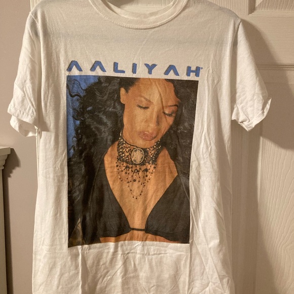 Tops | Aaliyah White Graphic Tee | Poshmark